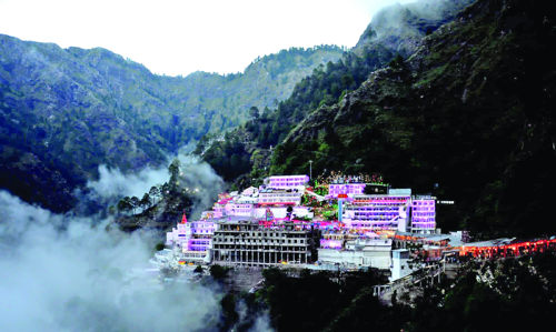 Over 91 lakh pilgrims visited Vaishno Devi shrine in 2022, highest in 9 ...