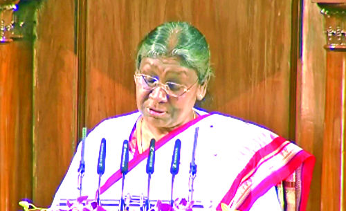 At IGNOU convocation, President Murmu bats for imparting education in ...