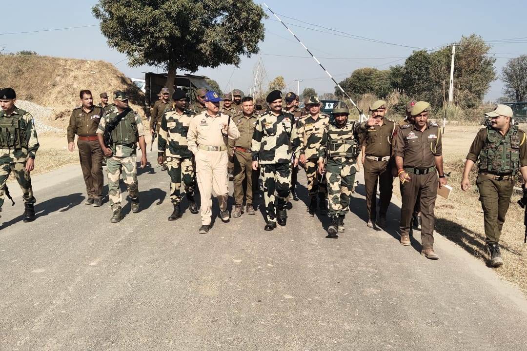 Police, BSF conduct joint patrolling along India-Pakistan border in ...