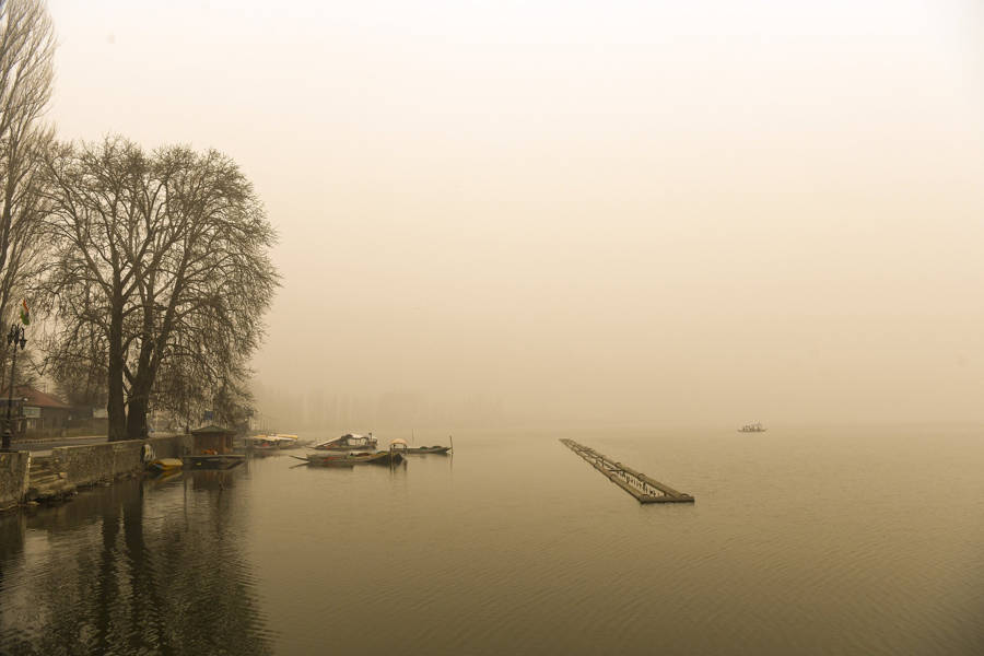 Kashmir reels under extreme cold as night temperatures drop below 0 ...